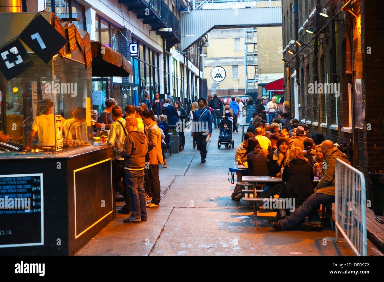Brick lane coffee shop hi-res stock photography and images - Alamy