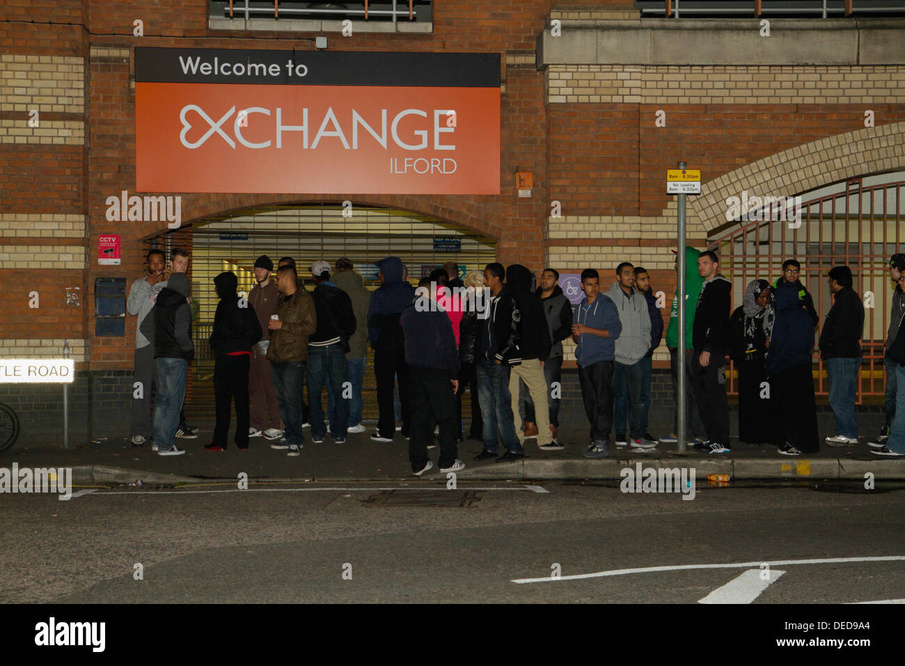 London, UK. 17th September 2013. Gaming fans queue outside GAME store ...