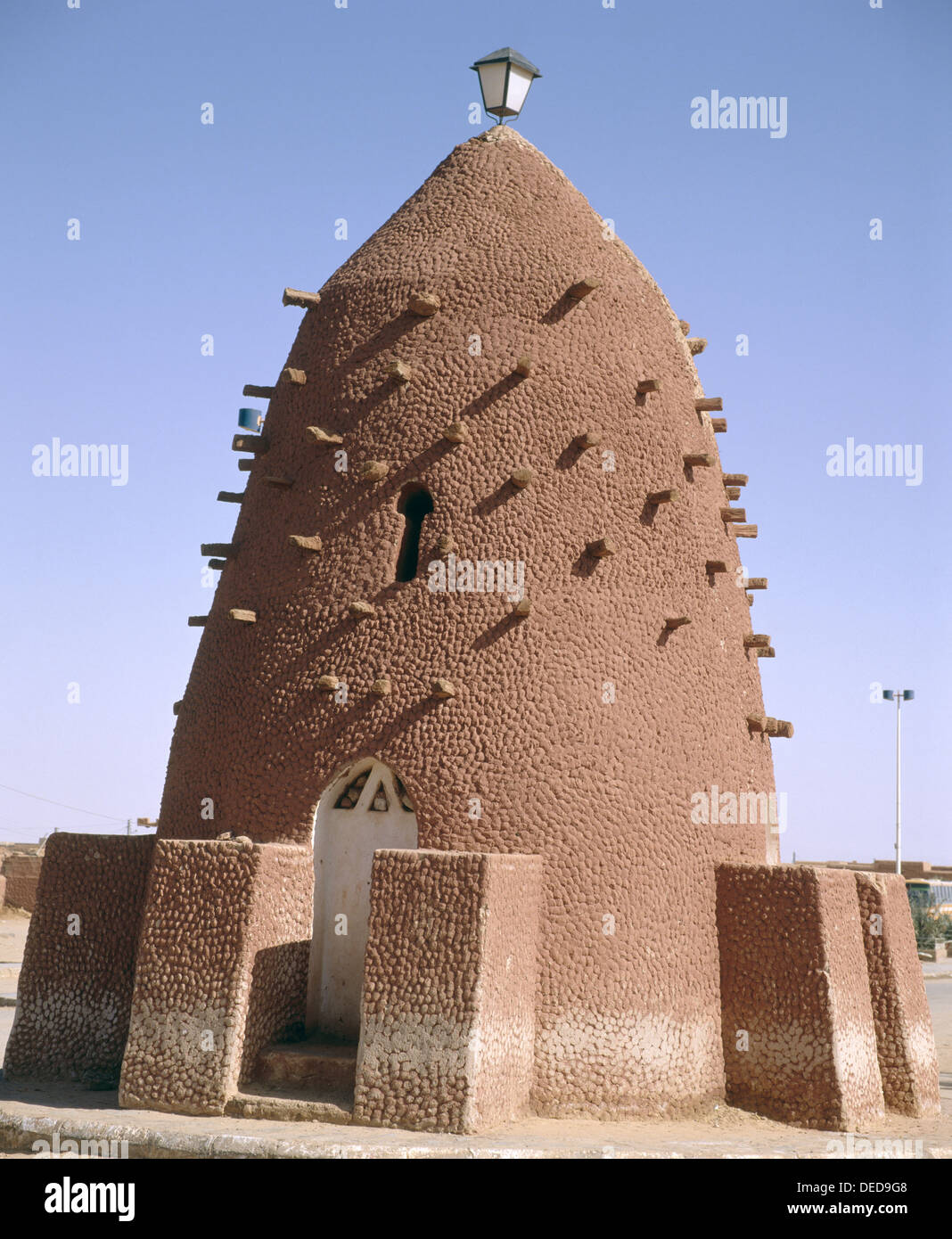 Timimoun hi-res stock photography and images - Alamy
