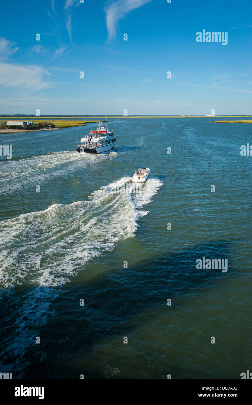 USA New Jersey NJ N.J. Boating on the Middle Thorofare waterway near ...