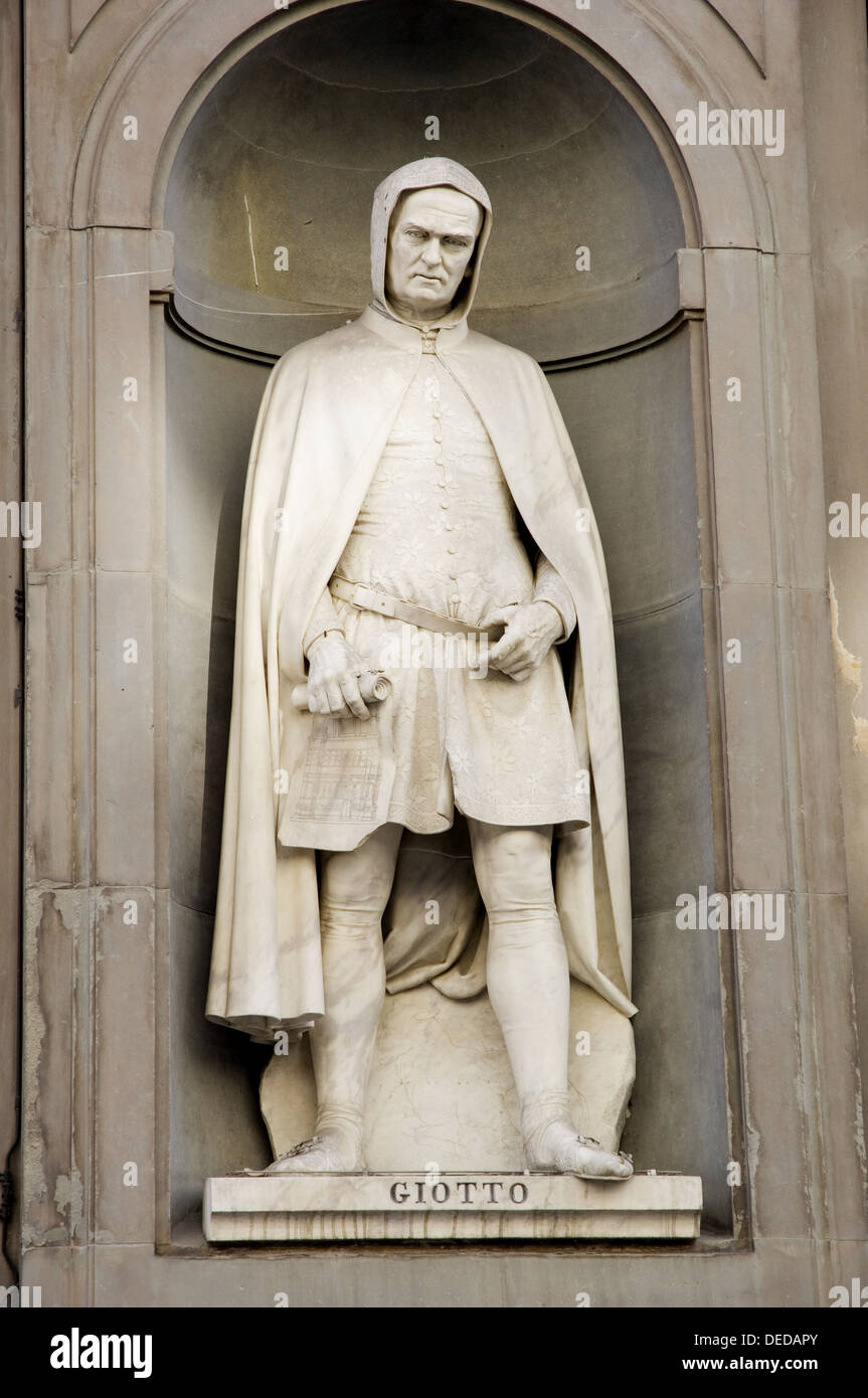 Statue of giotto uffizi hi-res stock photography and images - Alamy
