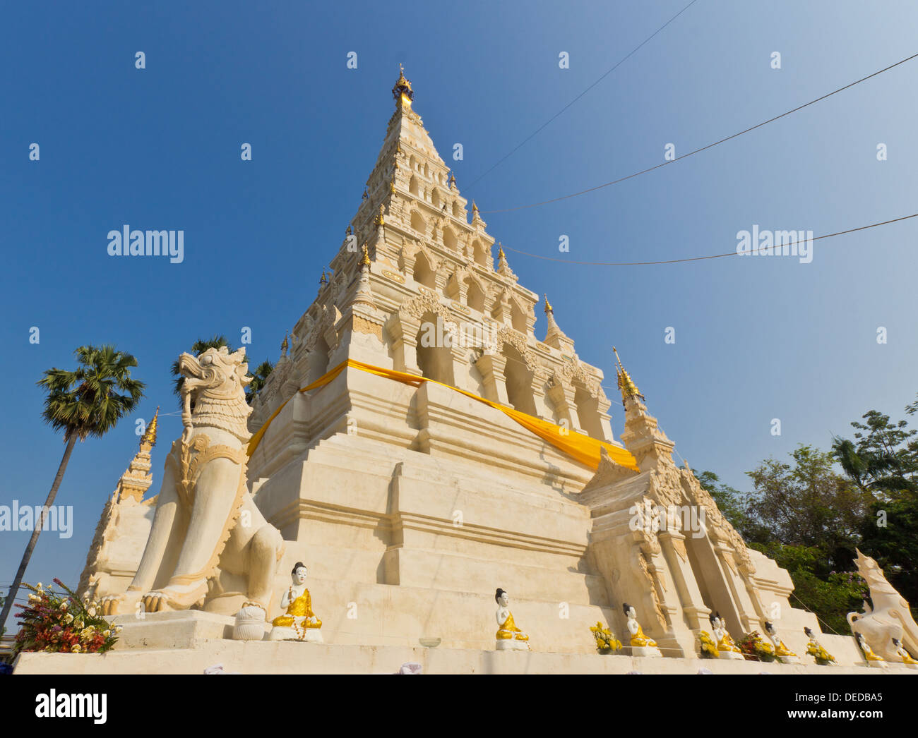 Buddhist Triangle Pagoda in Wat (Temple) Chedi Liam at "Wiang Kum Kam ...