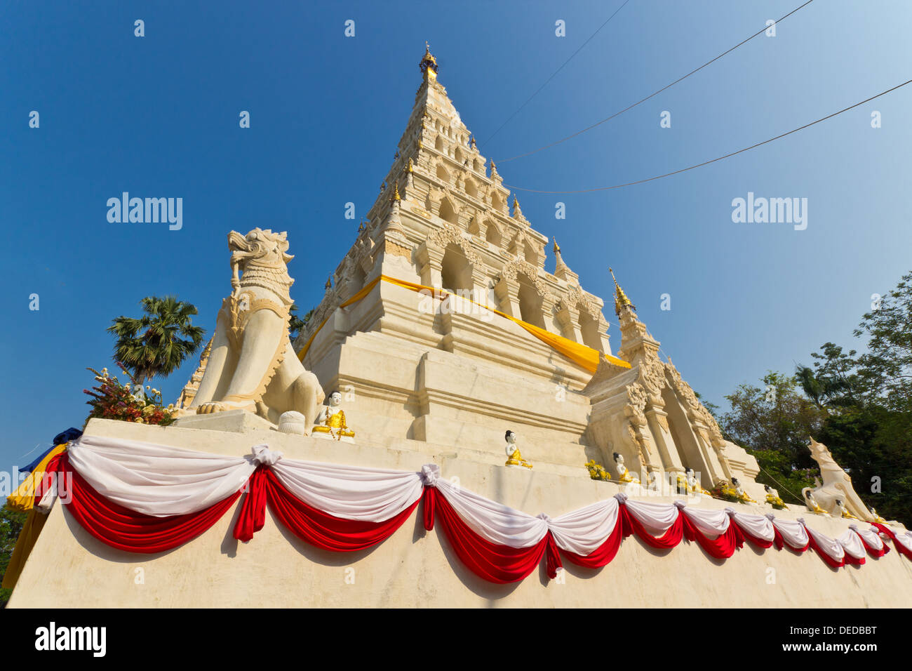 Buddhist Triangle Pagoda in Wat (Temple) Chedi Liam at "Wiang Kum Kam ...