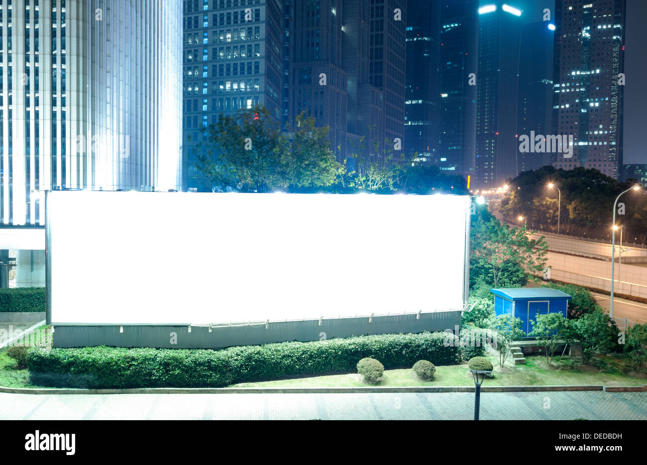 Blank pillar hi-res stock photography and images - Alamy