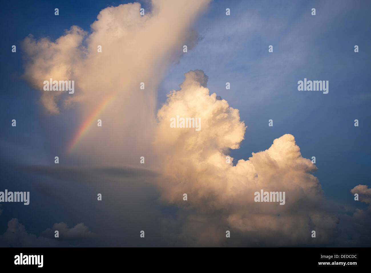 India monsoon cloud hi-res stock photography and images - Alamy