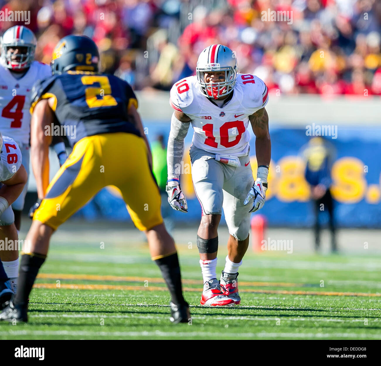 September 14, 2013: Ohio State Buckeyes linebacker Ryan Shazier (10) in ...