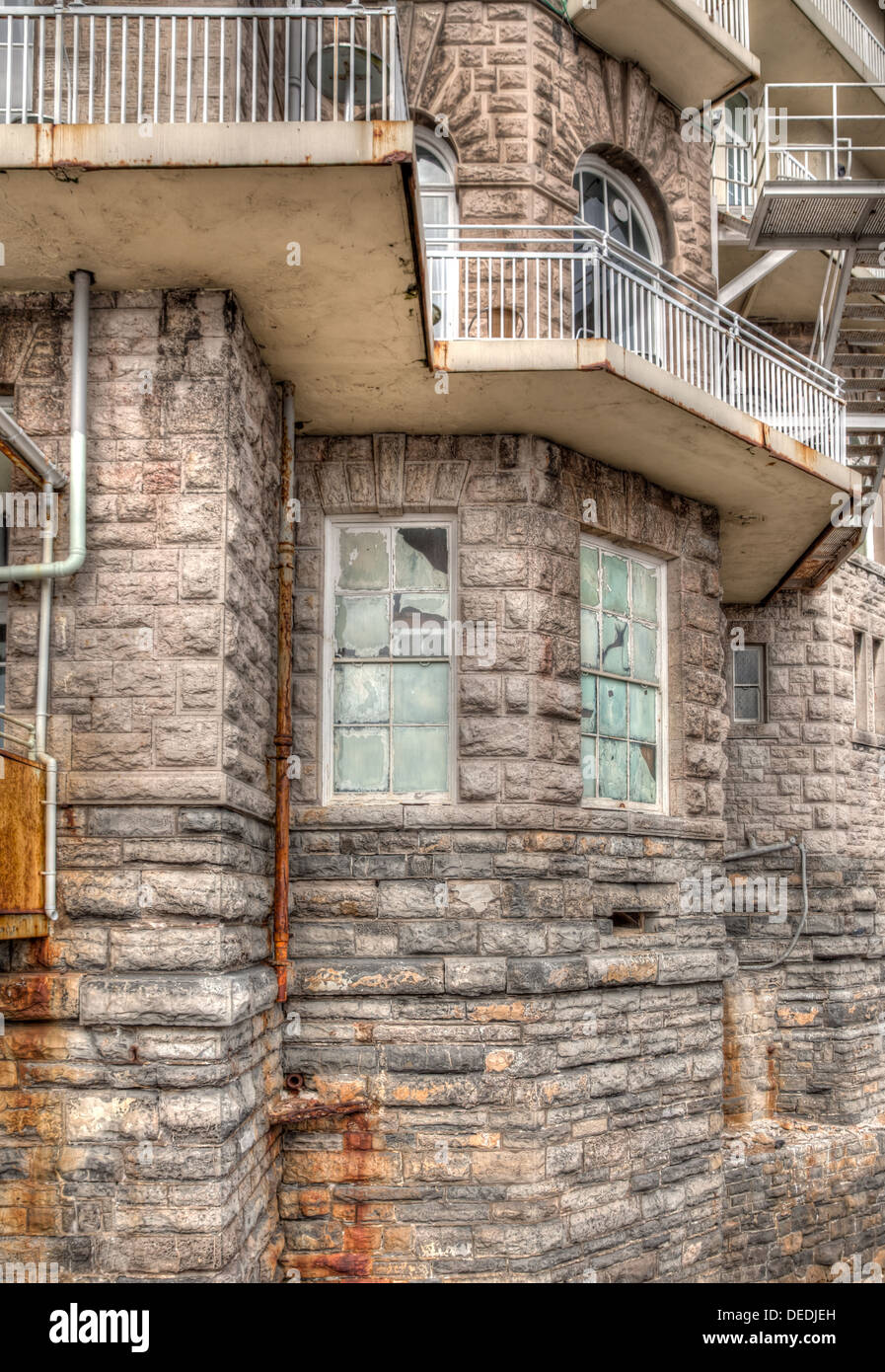 Old abandon building hi-res stock photography and images - Alamy