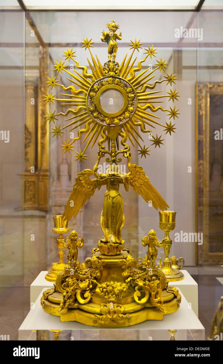Monstrance High Resolution Stock Photography and Images - Alamy