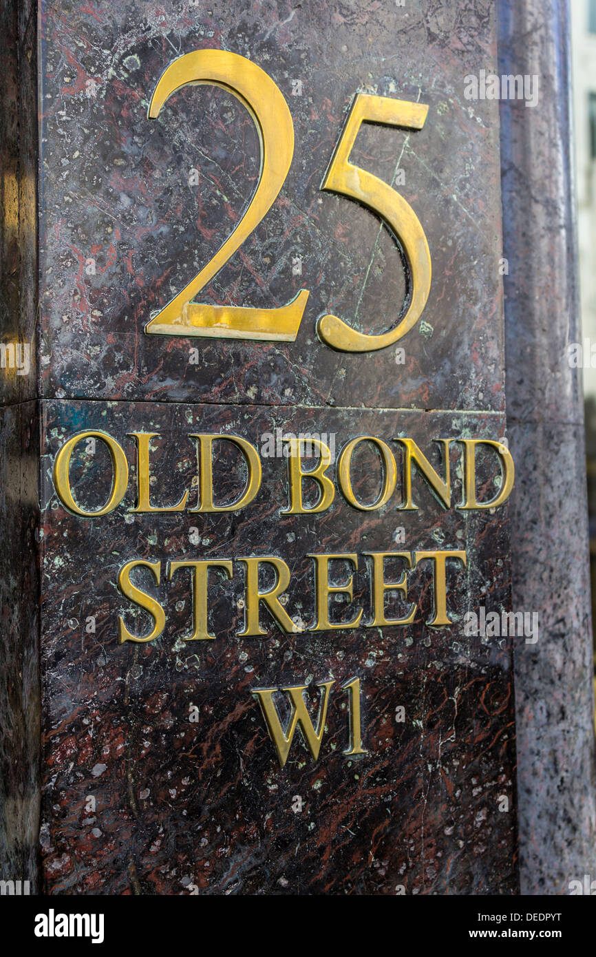 Mayfair old bond street sign hi-res stock photography and images - Alamy