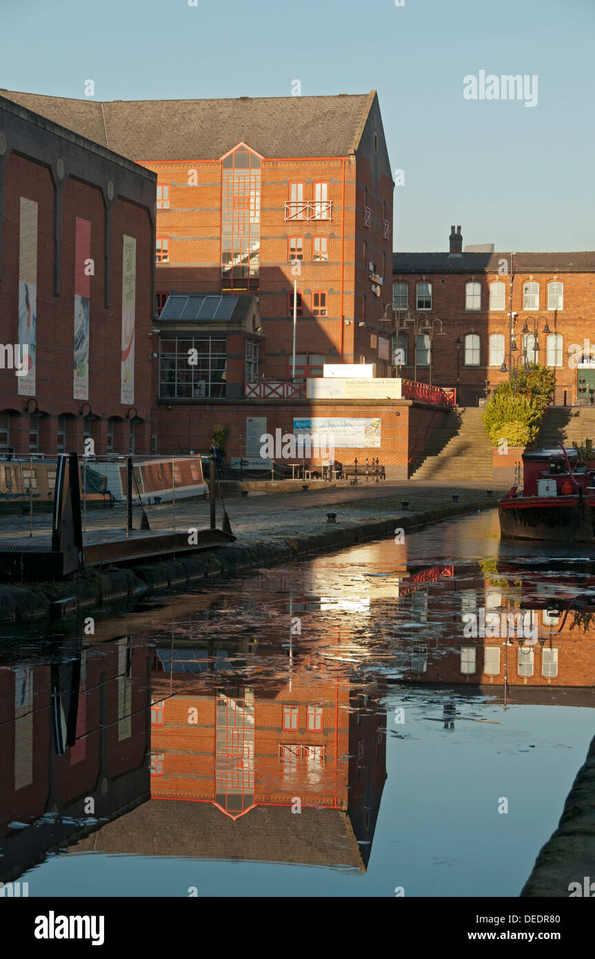 Castlefield Basin Manchester High Resolution Stock Photography and ...