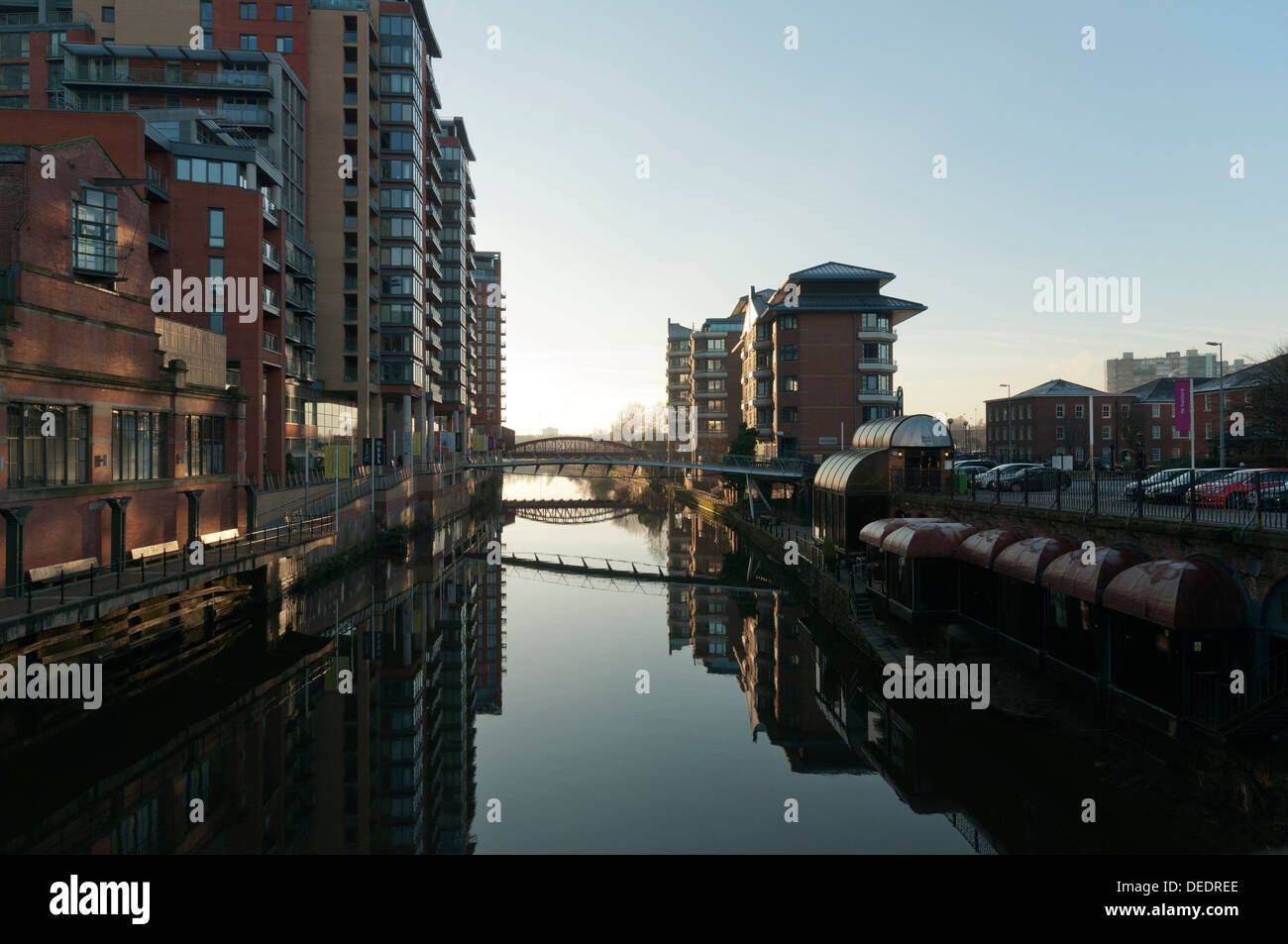 Spinningfields and Ralli Quays buildings, reflected in the river Irwell ...