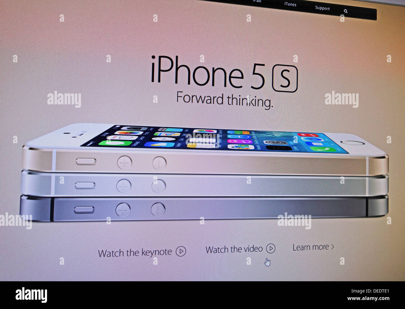 Apple iphone advertising hi-res stock photography and images - Alamy