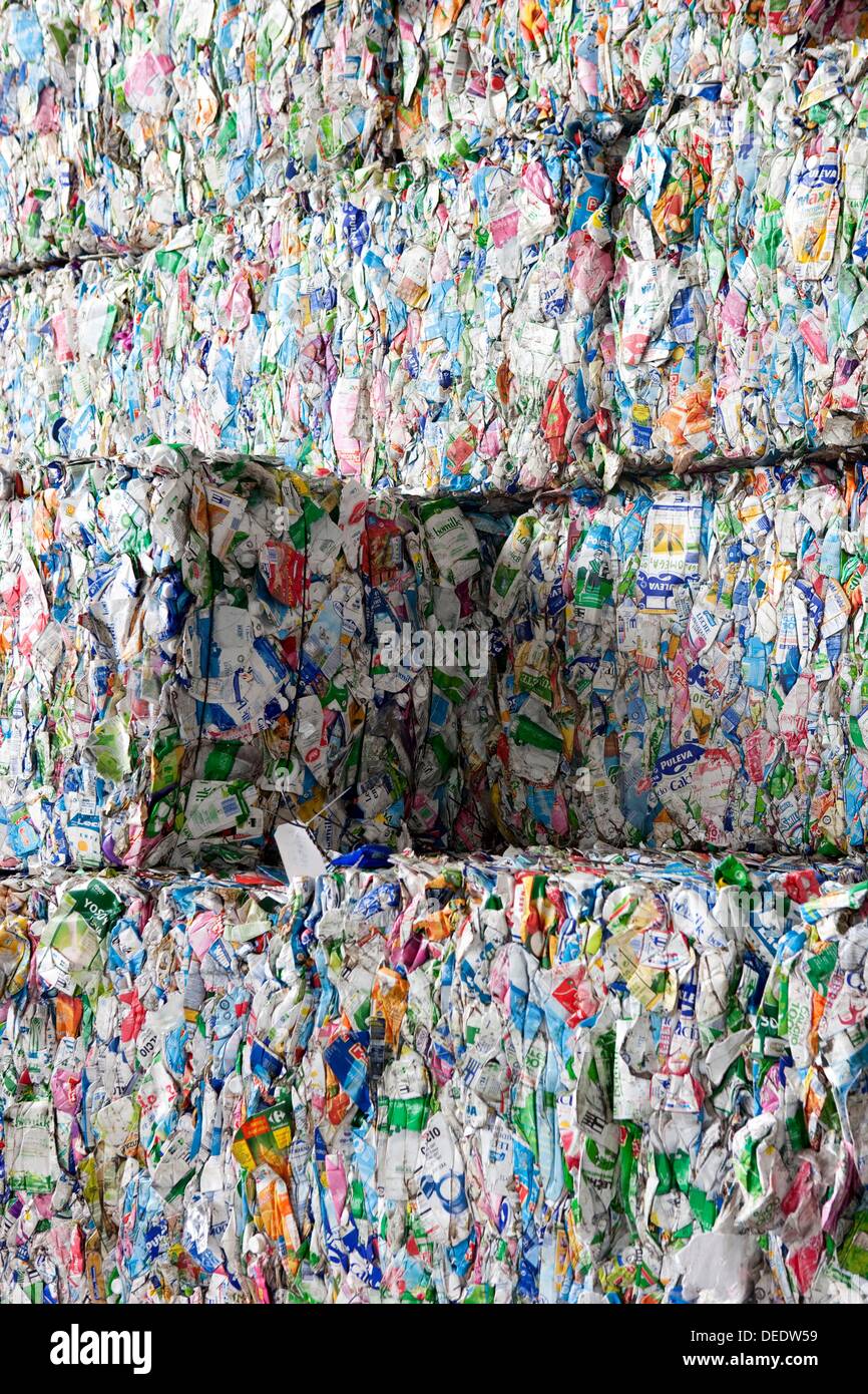 Recyle hi-res stock photography and images - Alamy