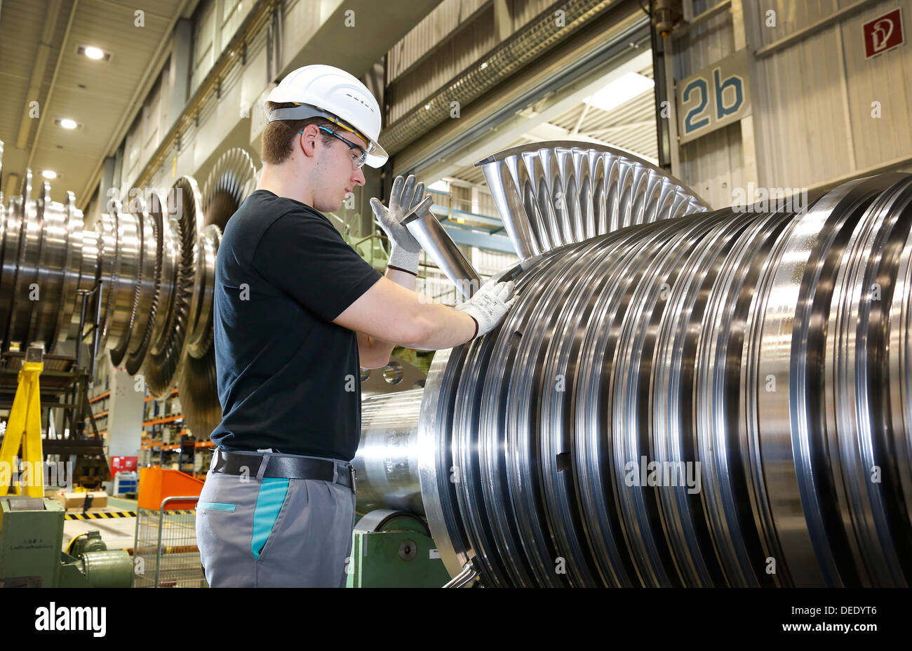 Apprentice Engineers Training High Resolution Stock Photography and ...