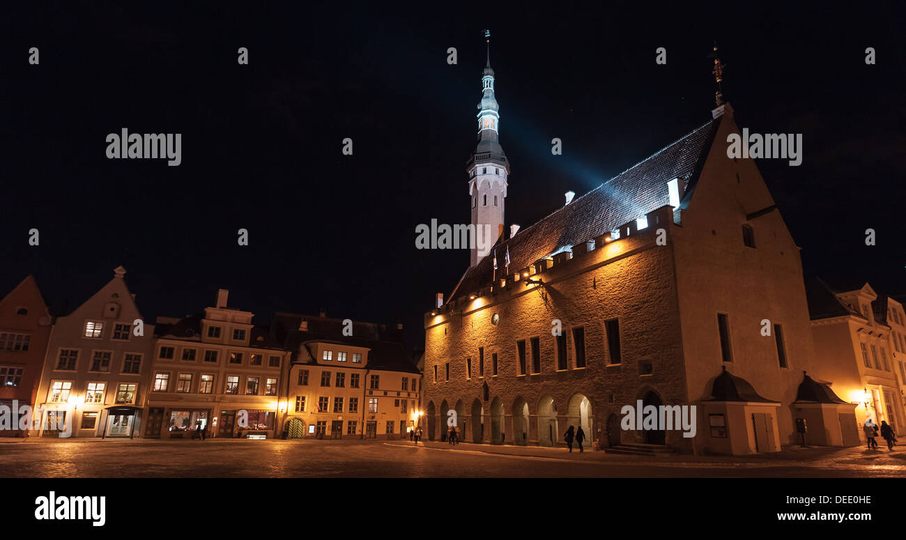 Tallinn old city by night hi-res stock photography and images - Alamy