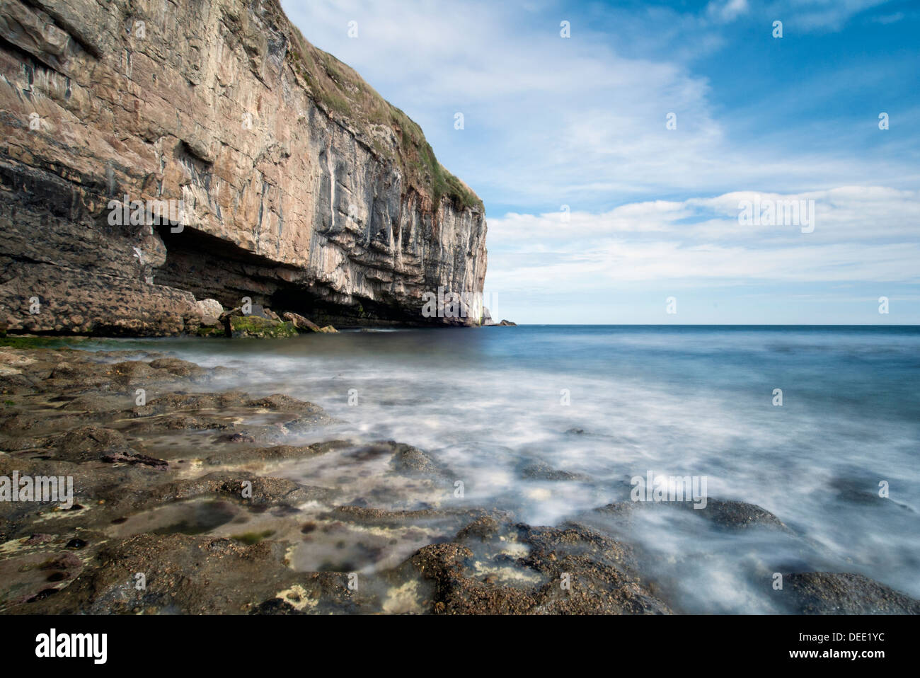 Jurassic coast dorset dancing ledge hi-res stock photography and images ...