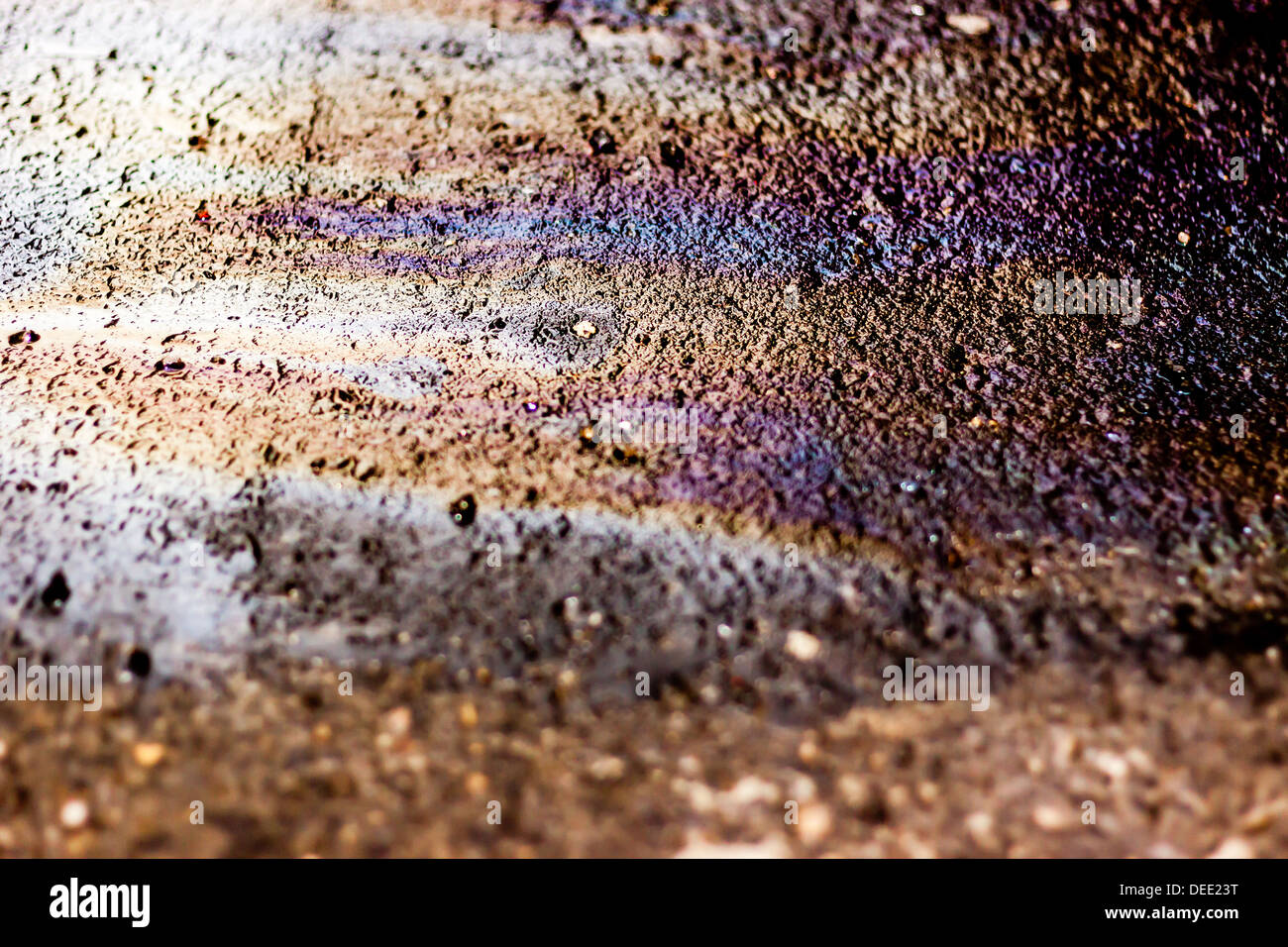 Leaked oil hi-res stock photography and images - Alamy