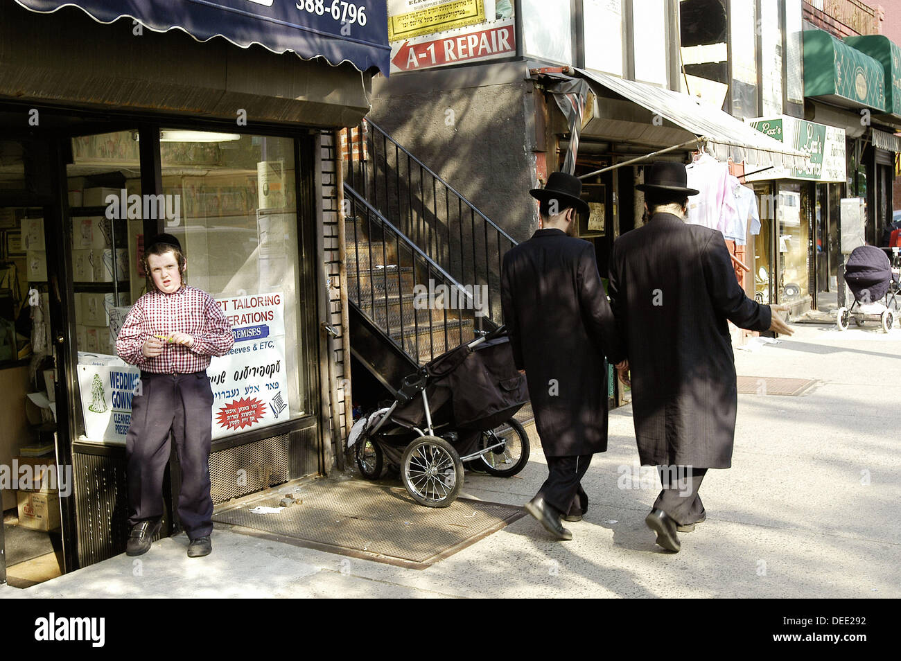 Satmar hasidic hi-res stock photography and images - Alamy