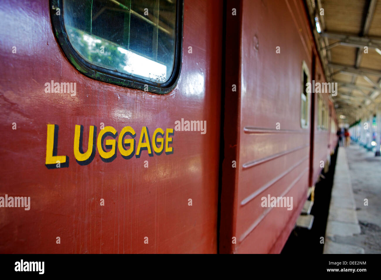 Kandy railway station hi-res stock photography and images - Alamy