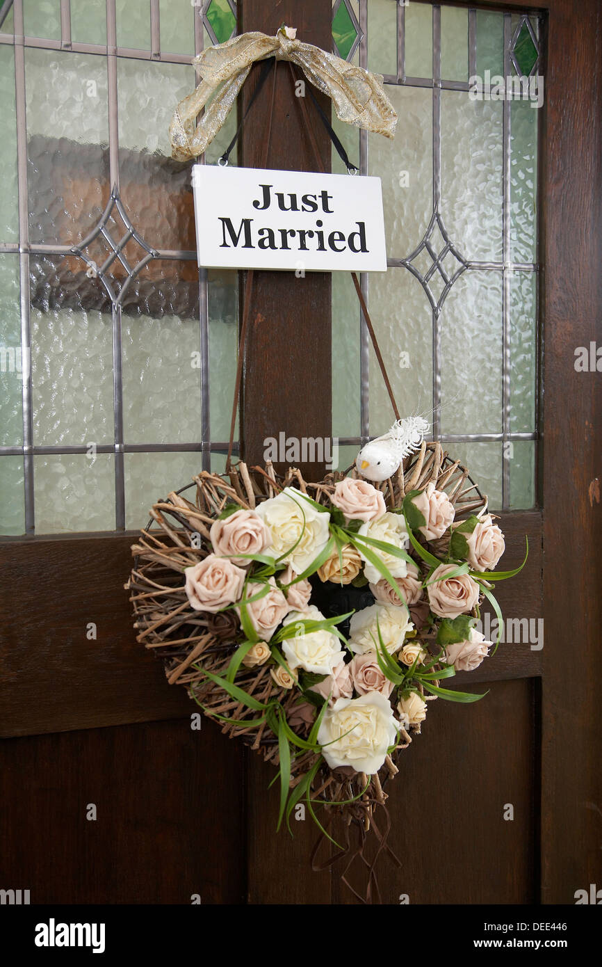 Just married sign uk hi-res stock photography and images - Alamy