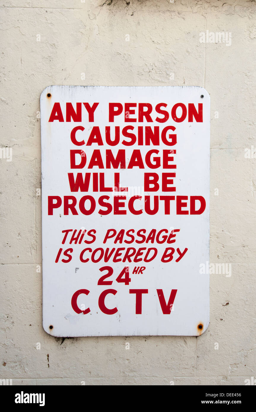 Damage sign hi-res stock photography and images - Alamy