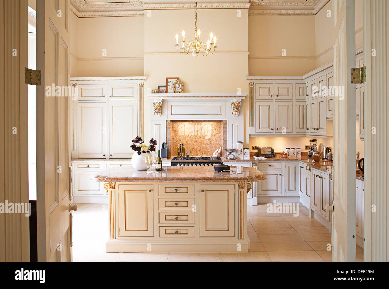 A luxurious bespoke kitchen in a manor house, England,UK Stock Photo ...