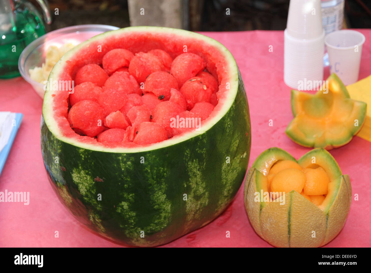 Watermelon party to celebrate summer with fresh mint and melon drink ...