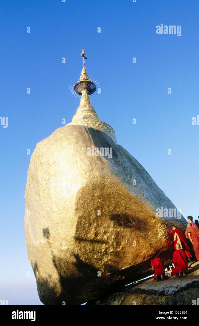 Kyaik tiyo pagoda hi-res stock photography and images - Alamy