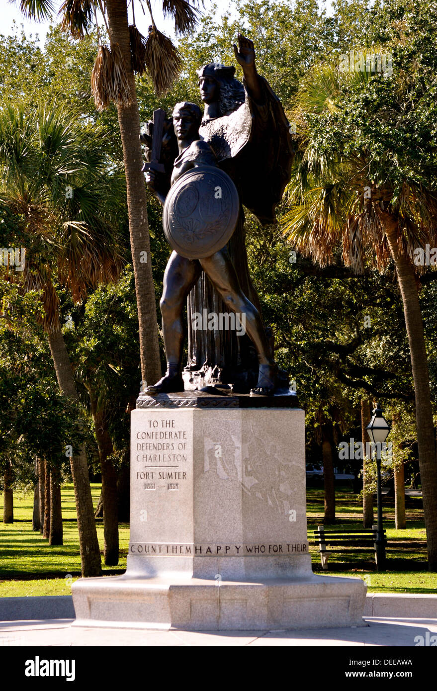 Charleston south carolina statue hi-res stock photography and images ...