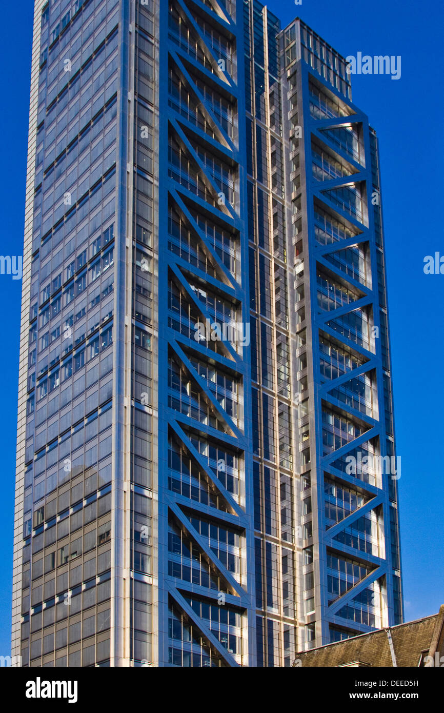 Heron Tower in the City of London Stock Photo - Alamy