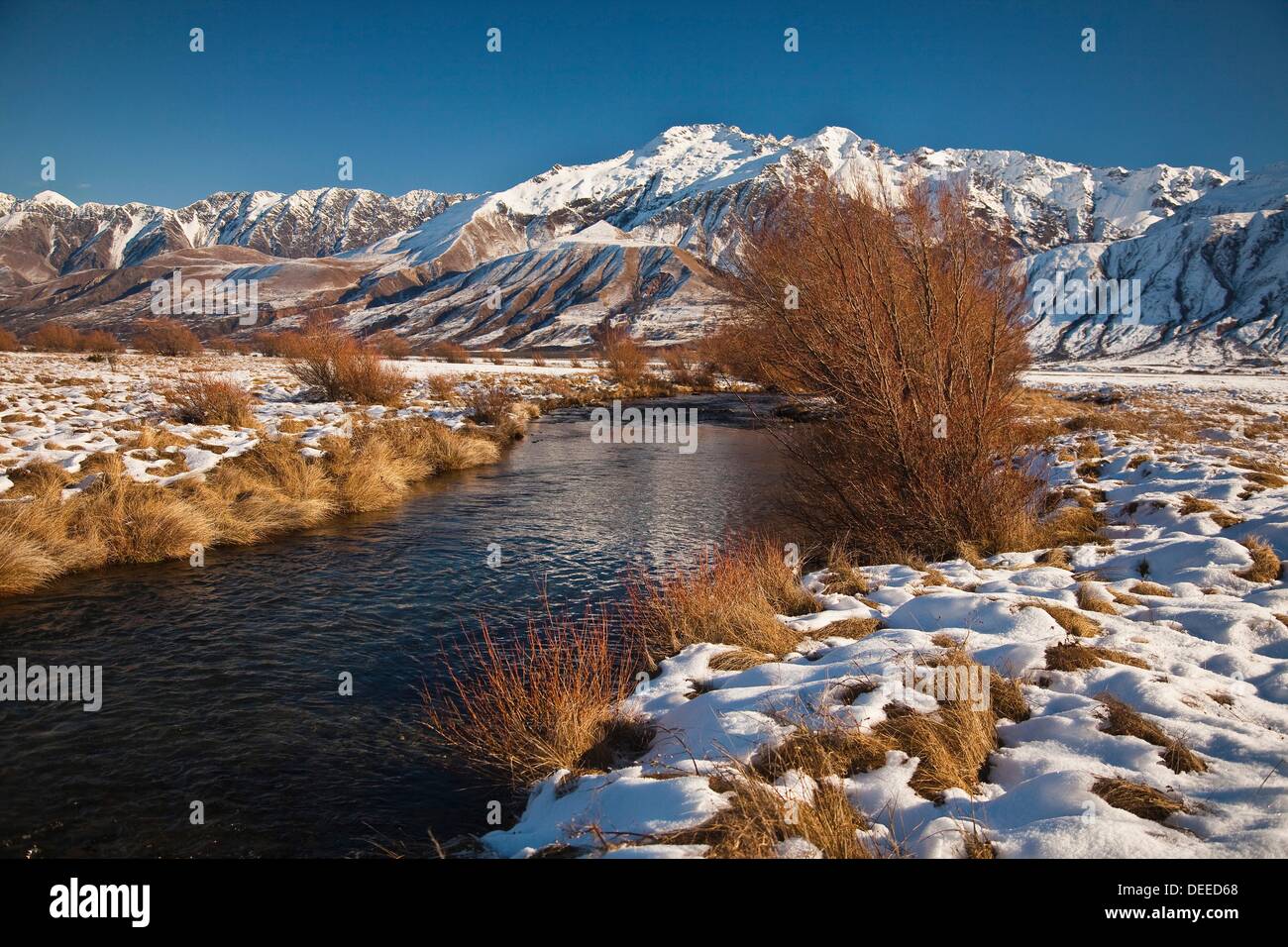 Ben ohau range with snow hi-res stock photography and images - Alamy