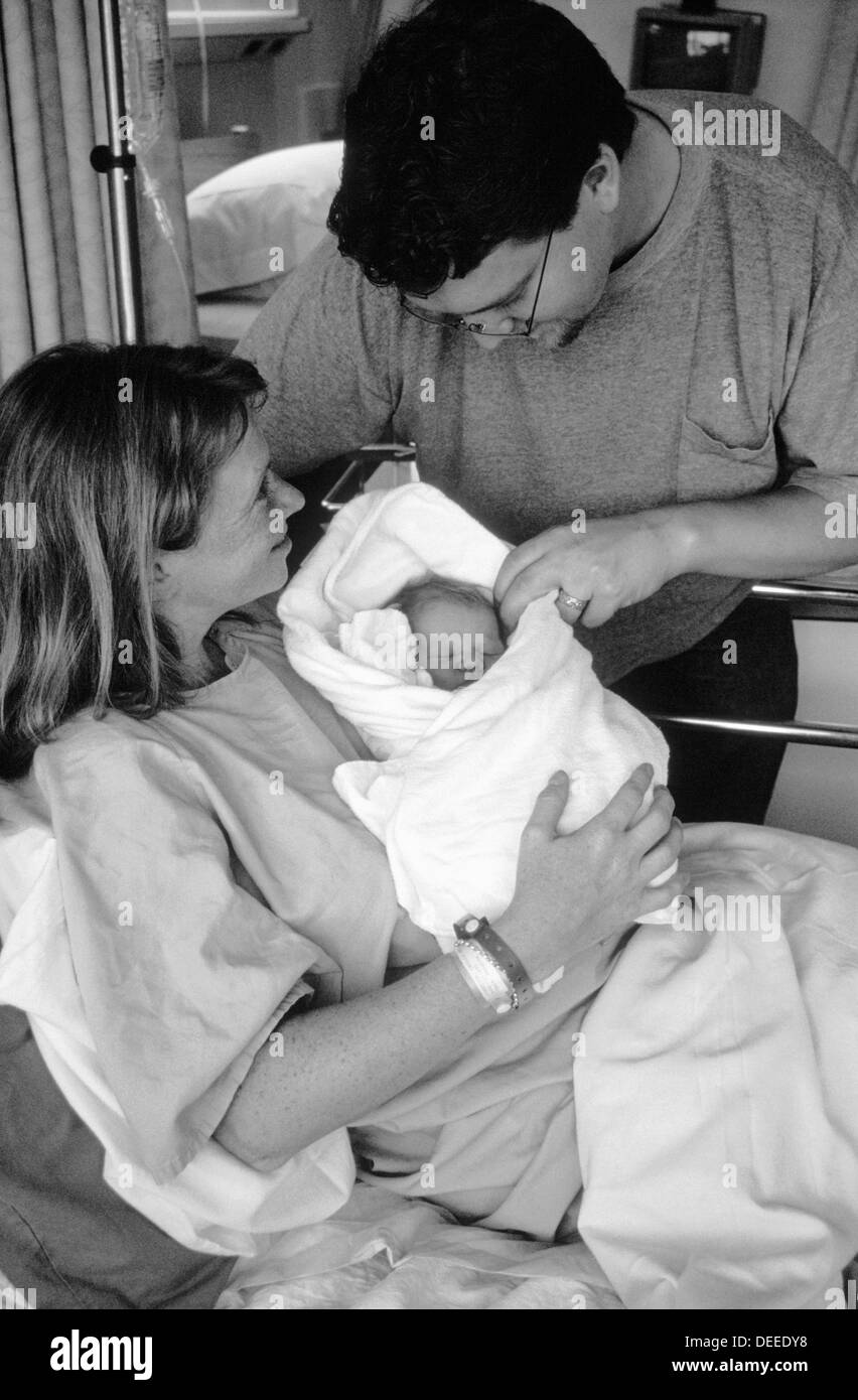 Black mother and newborn hospital hi-res stock photography and images ...