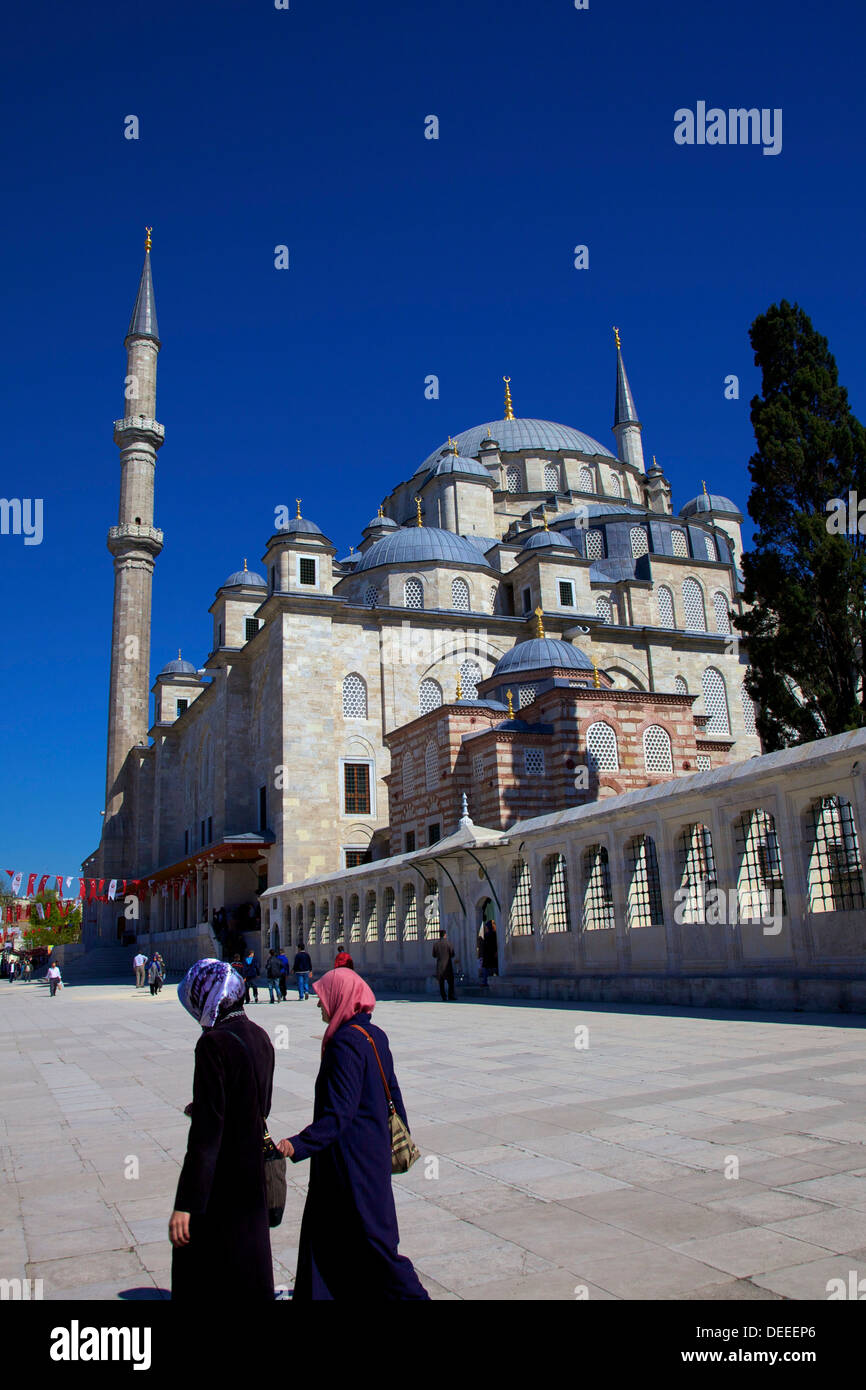 Fatih mosque istanbul hi-res stock photography and images - Alamy