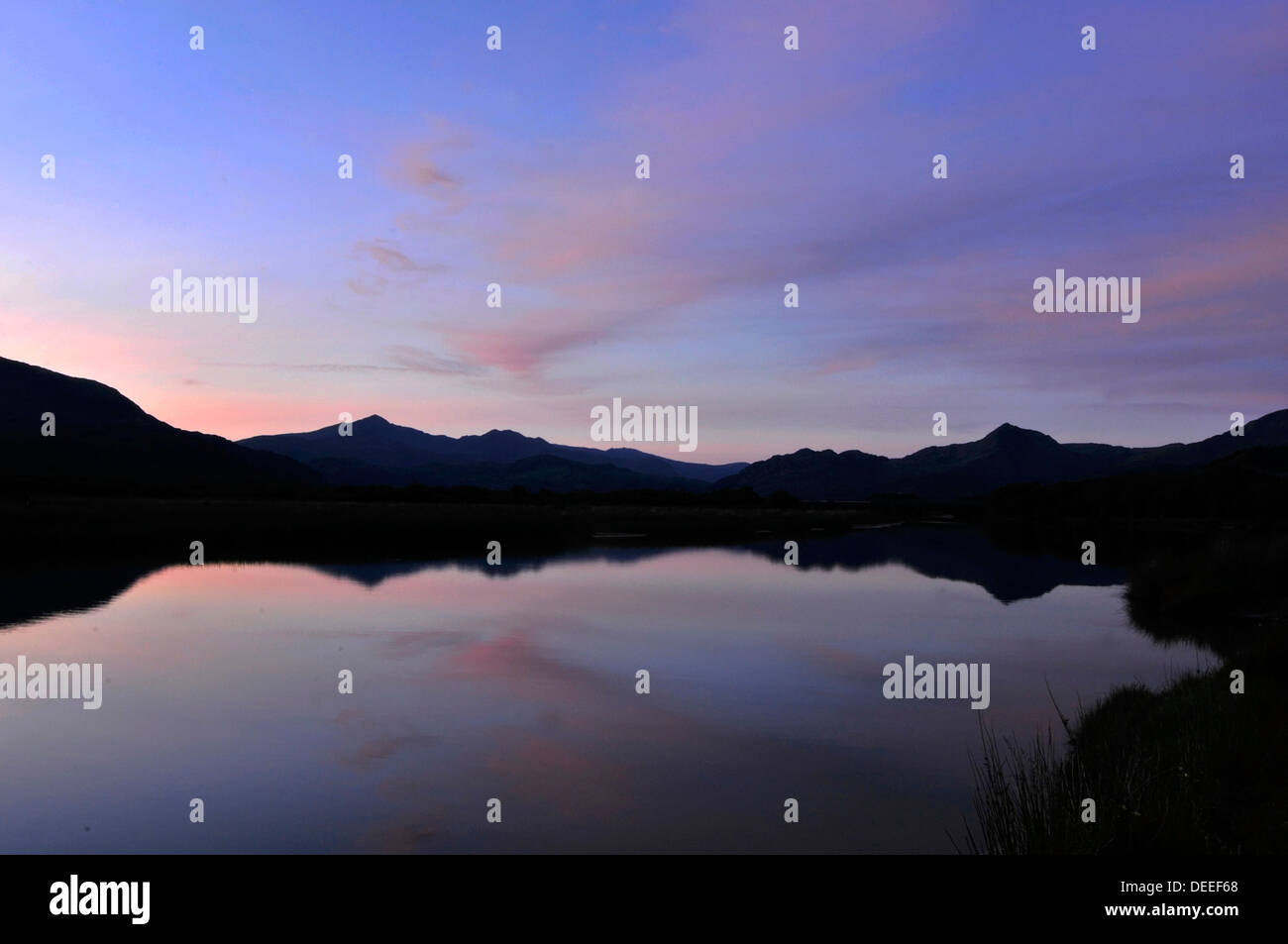 Snowdon range hi-res stock photography and images - Alamy