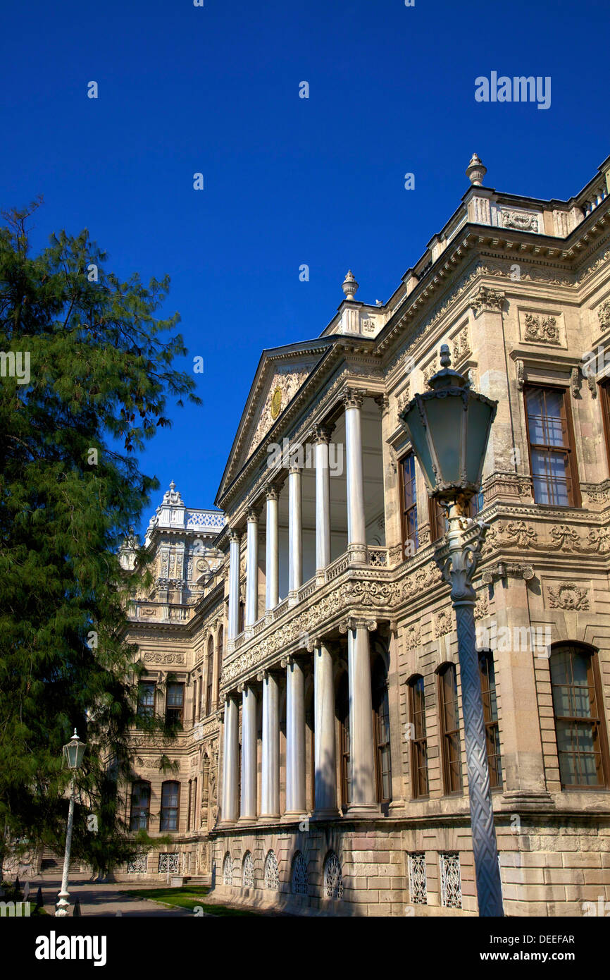 View of dolmabahce palace hi-res stock photography and images - Alamy
