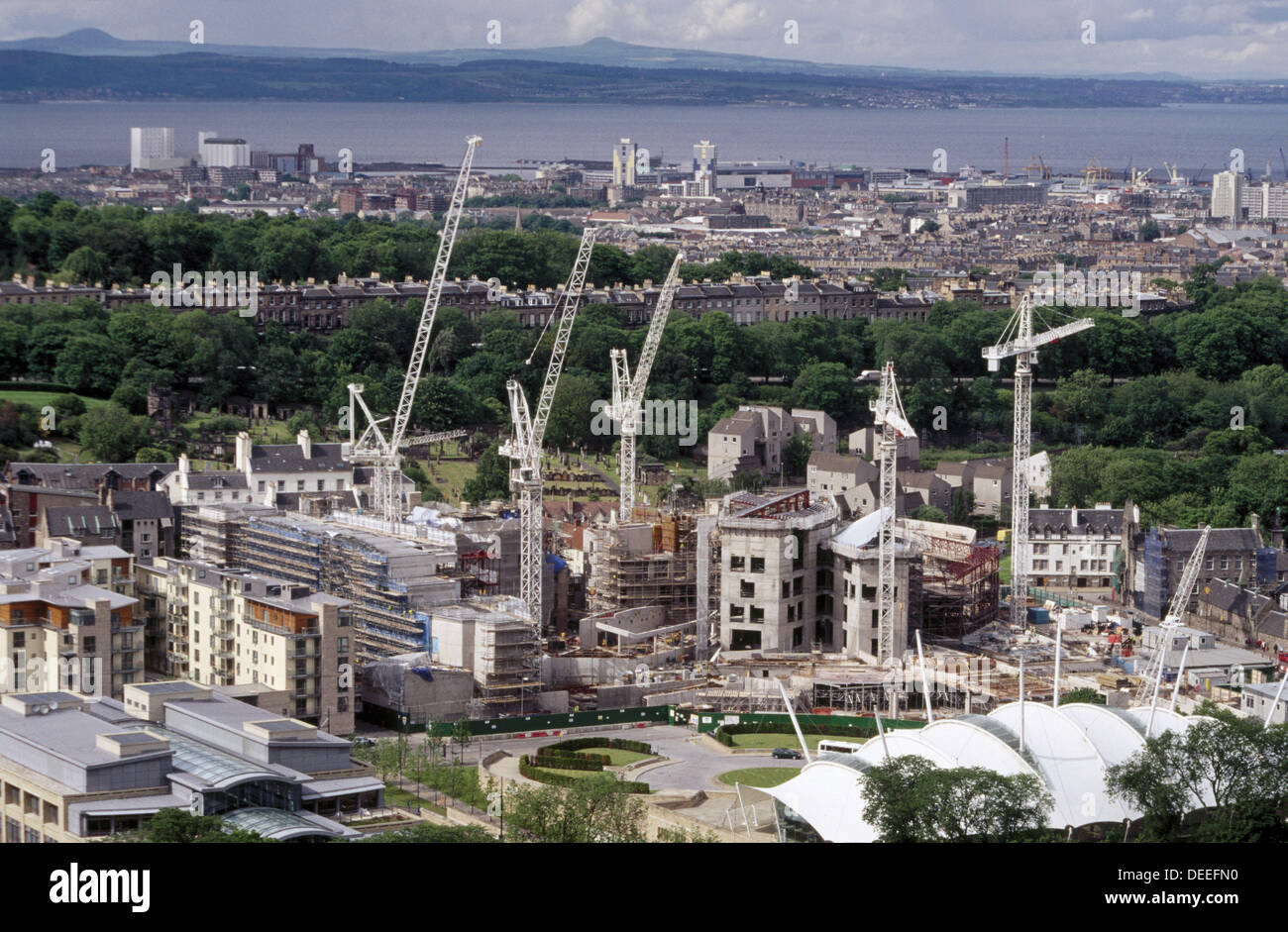 Edinburgh Building Construction High Resolution Stock Photography and ...