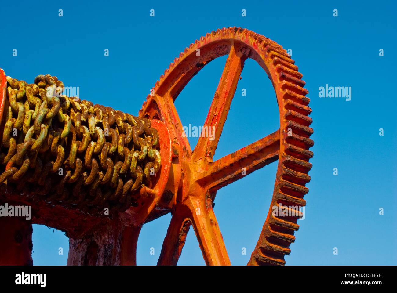 Chain winch hi-res stock photography and images - Alamy