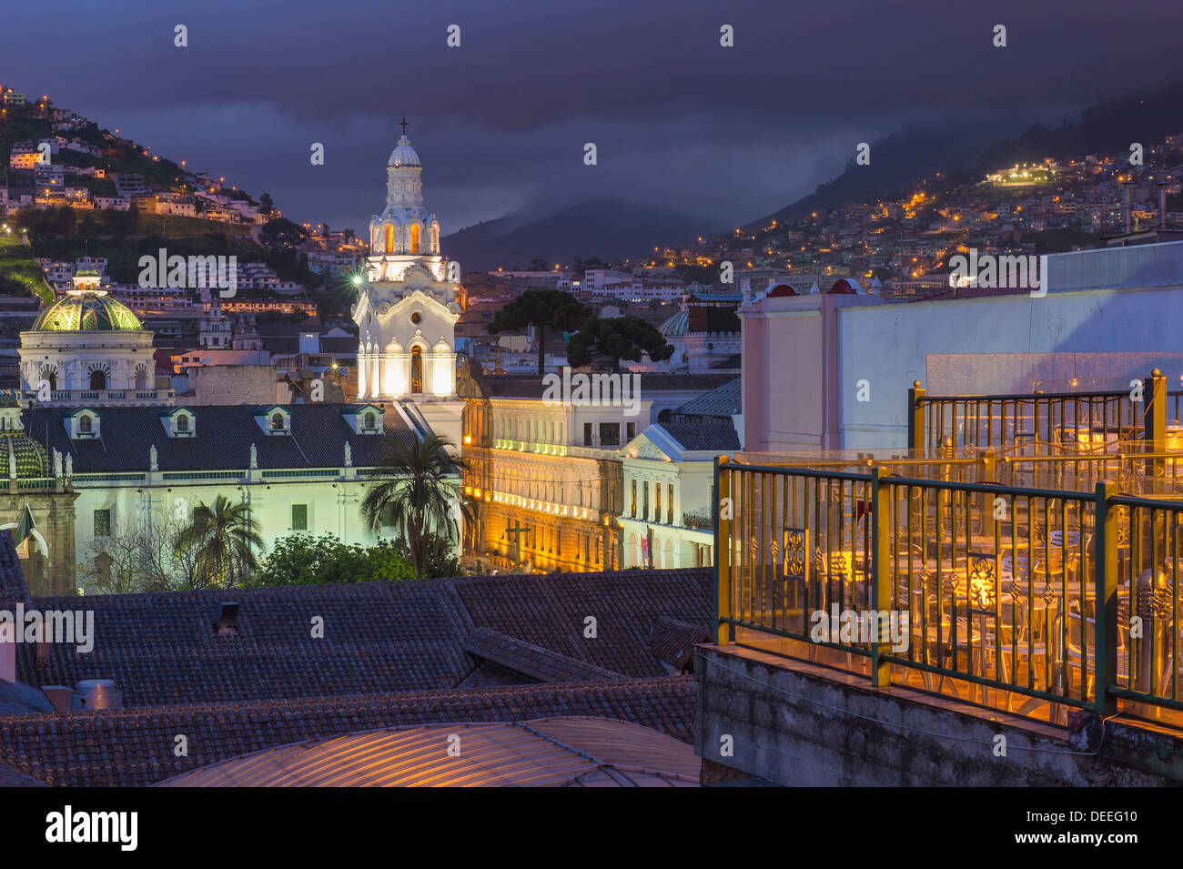 Metropolitan Cathedral at night, Independence Square, Quito, UNESCO ...