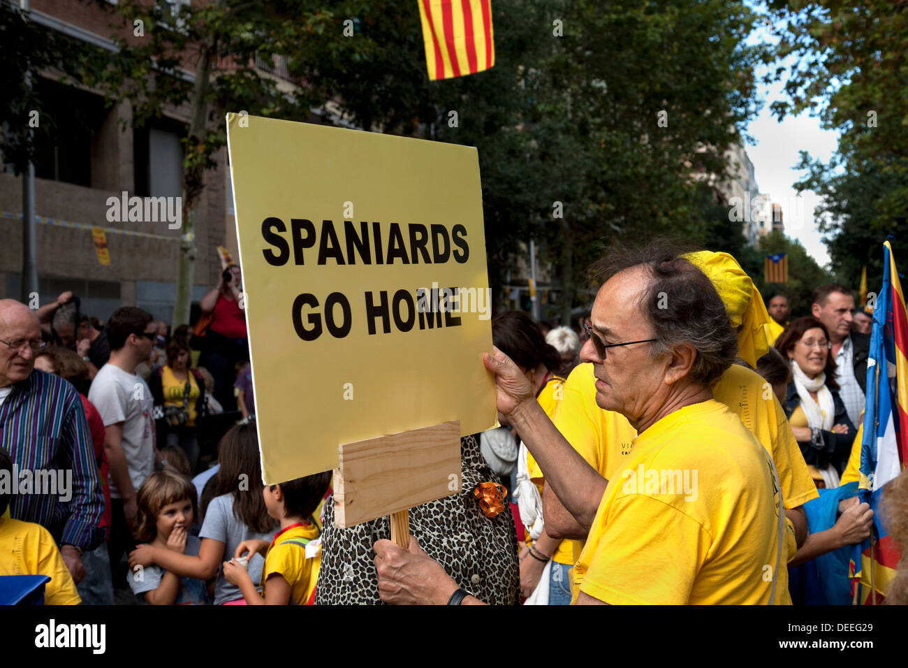 Man parading anti Spanish placard, National Catalonia day, Barcelona ...