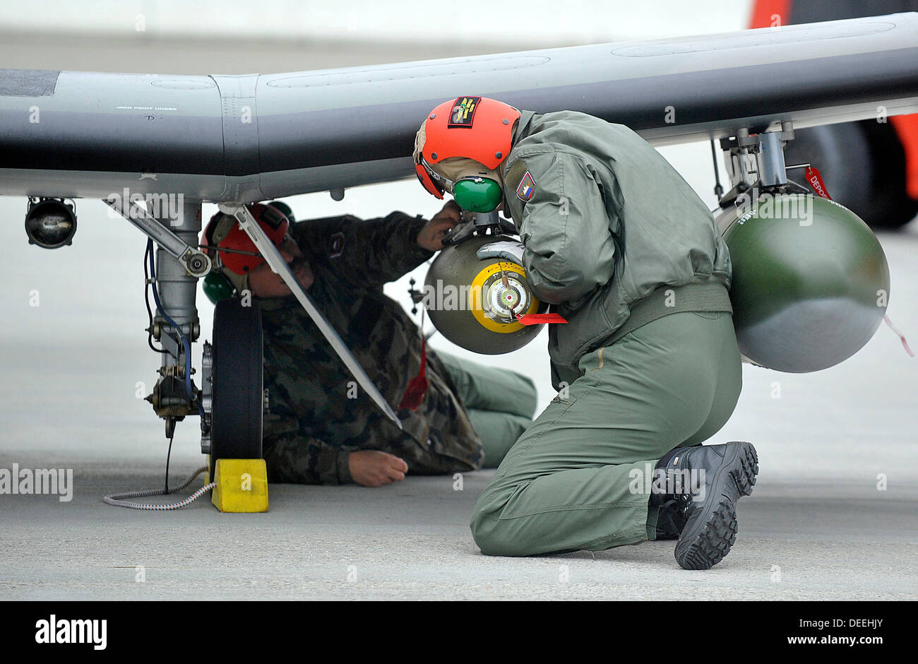 Mk 82 hi-res stock photography and images - Alamy