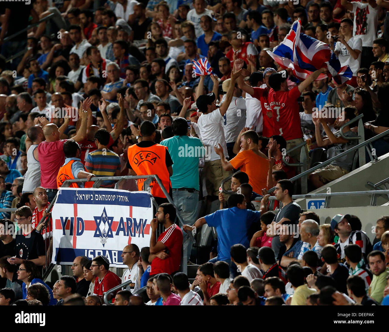 Yid army hi-res stock photography and images - Alamy