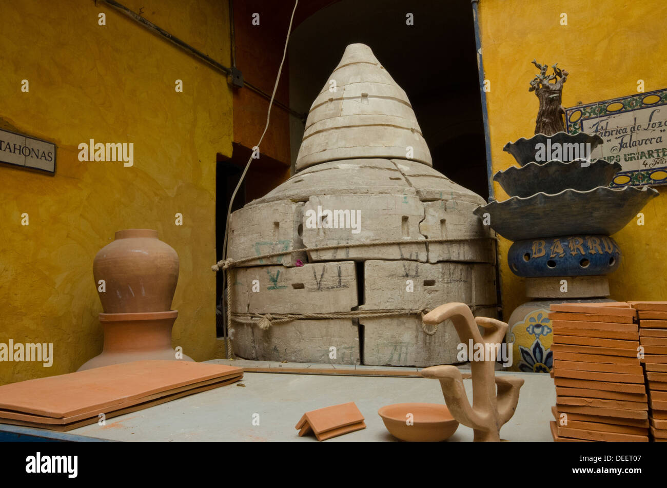 Large mould to produce large ceramics used at the Uriarte talavera ...