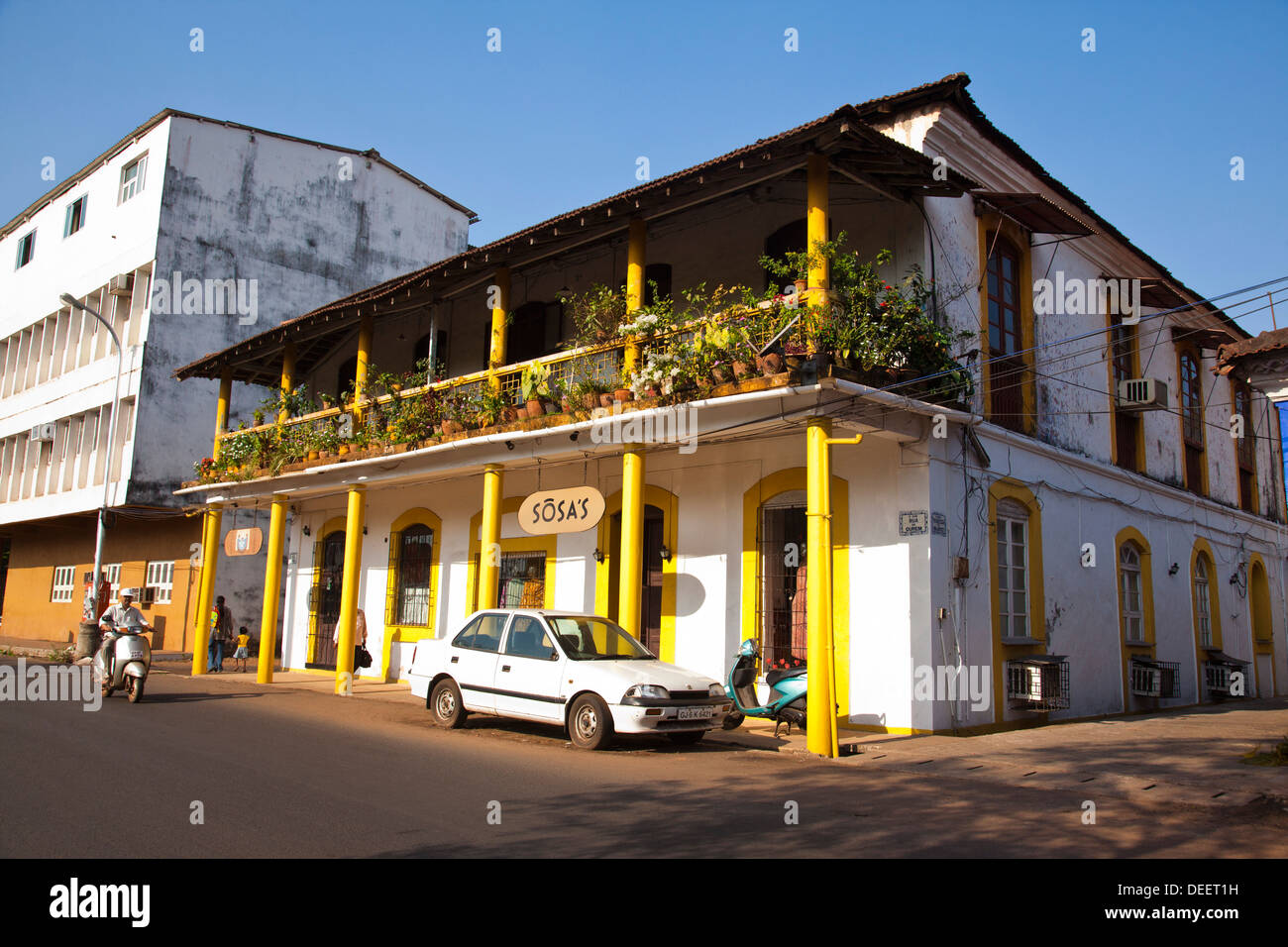 Goa building hi-res stock photography and images - Alamy