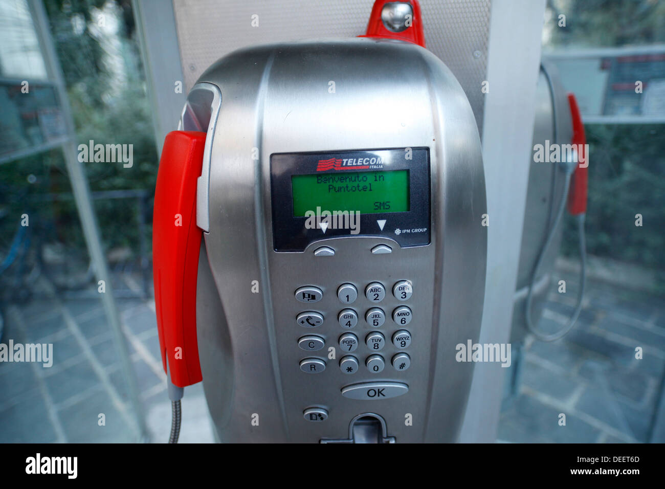 Telecom Italia High Resolution Stock Photography and Images - Alamy