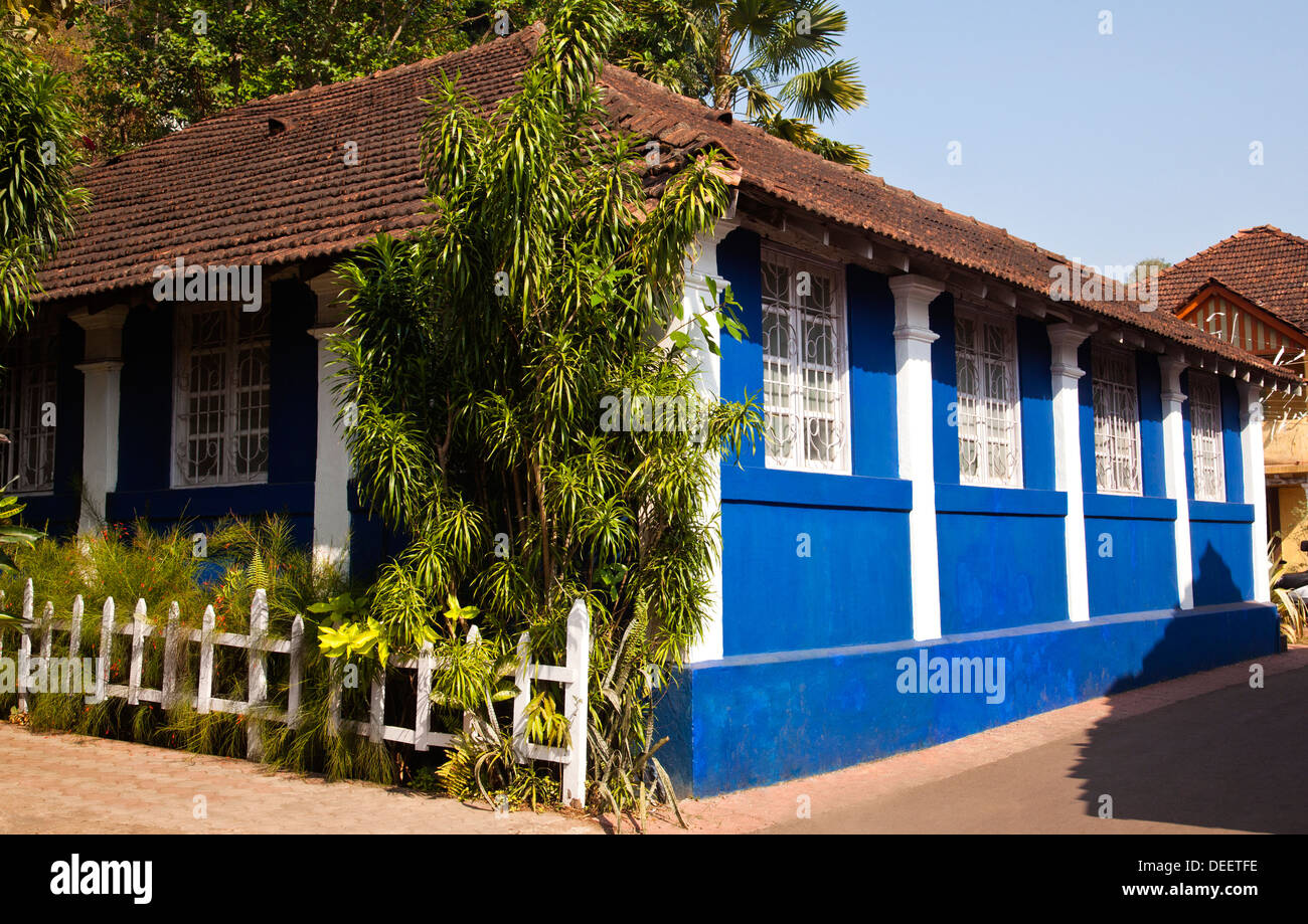 House facade building architecture hi-res stock photography and images ...