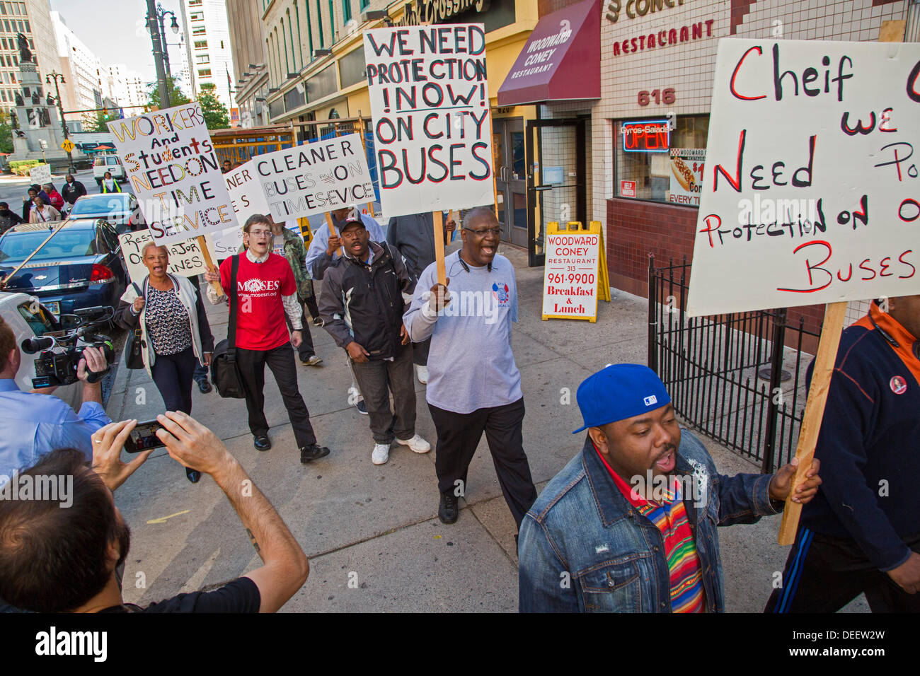 African american bus drivers hi-res stock photography and images - Alamy