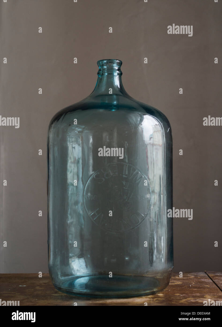 Gallon jug hi-res stock photography and images - Alamy