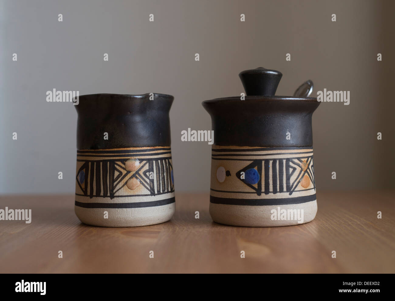 Vintage pottery hi-res stock photography and images - Alamy