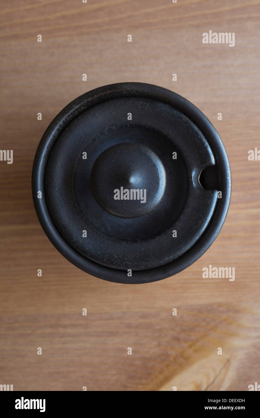 Black lid hi-res stock photography and images - Alamy