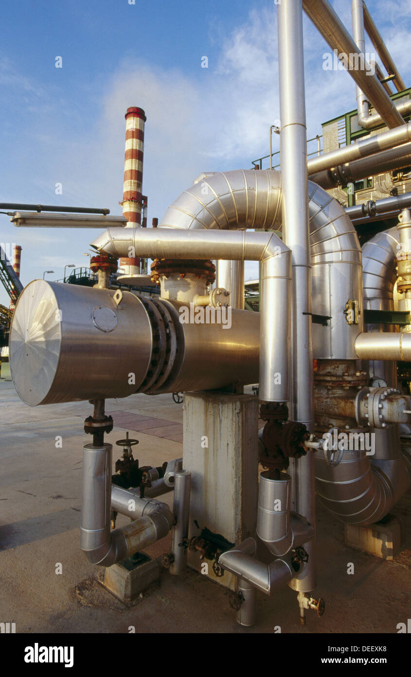 Repsol tarragona refinery hi-res stock photography and images - Alamy